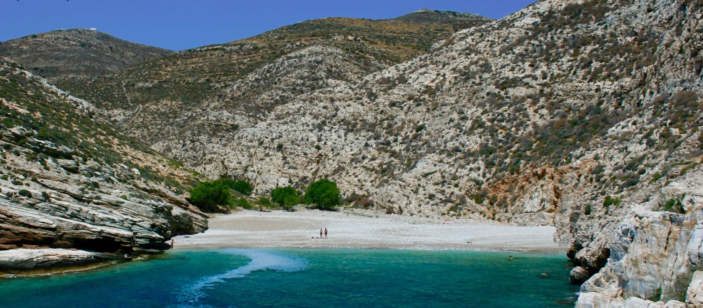Strande på Folegandros - GoGreece